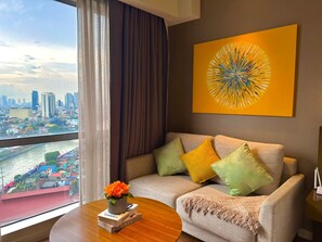 Quarto Signature, cozinha, Vista para a cidade | Vista para a cidade