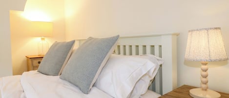 3 quartos, Wi-Fi de cortesia, individualmente decorados