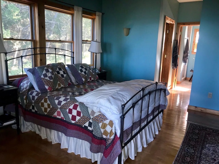Fantastic 3-bedroom House In Beaver Island Perfect For Your Getaway - Beaver Island, MI