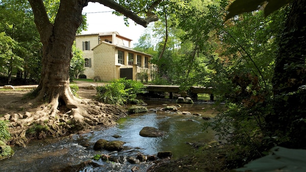 Moulin De Carrière - Uzès