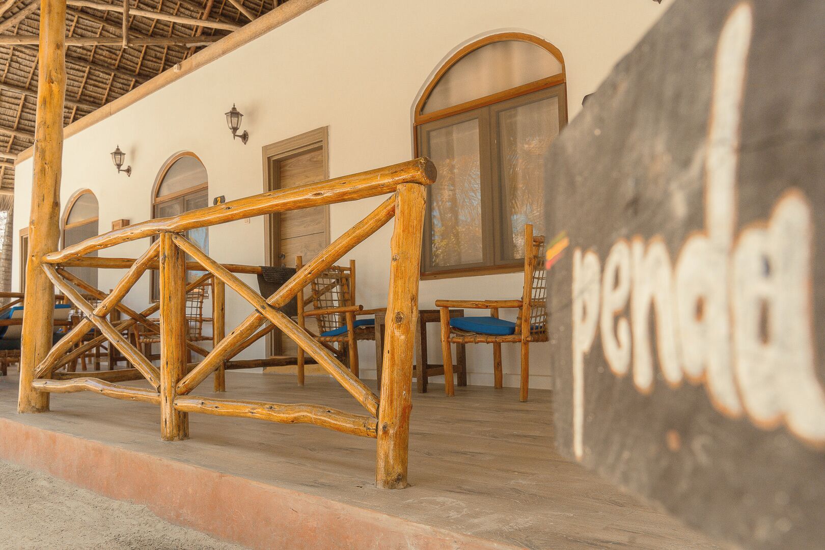 Quarto casal, vista para a piscina | Opções para refeição