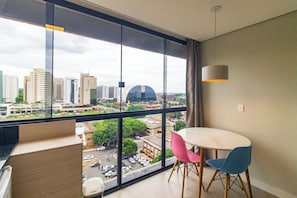 Estúdio Superior, Vista para a cidade | Interior