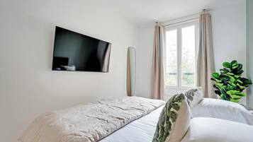 Apartamento | 1 quarto, espaço de trabalho para notebook