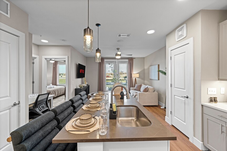 Luxury 1br In North Fort Worth - Pool, Gym, Parking & Pet-friendly - Stockyards - Fort Worth, TX