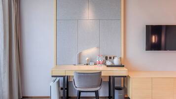 Quarto Triplo Comfort, Vista para a cidade | Interior