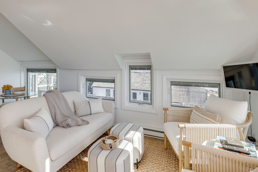Spectacular Views! Oceanfront Unit In Provincetown - Provincetown, MA