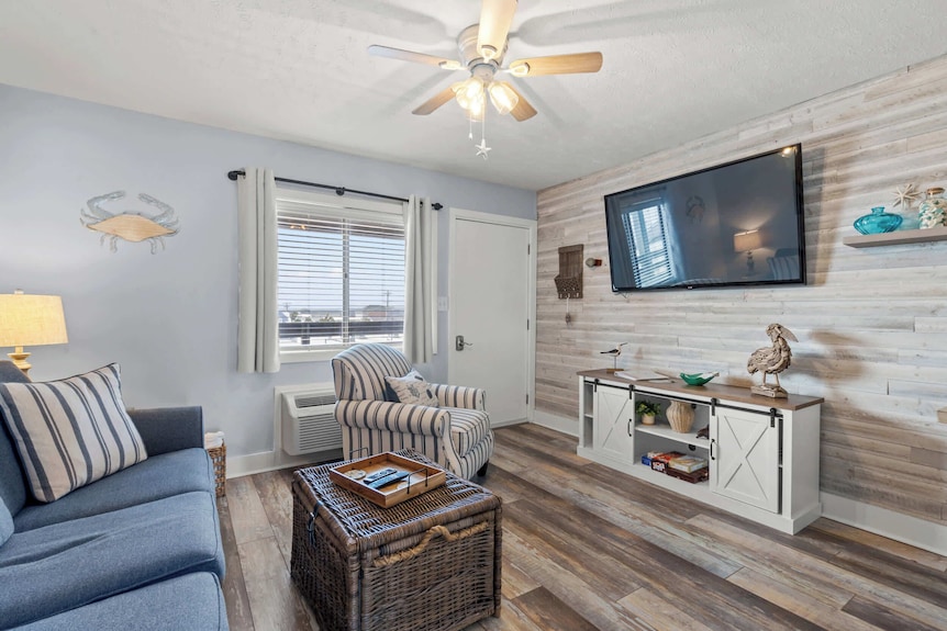 "Beach Dreams" 1 Bedroom Located In Garden City - Garden City, SC