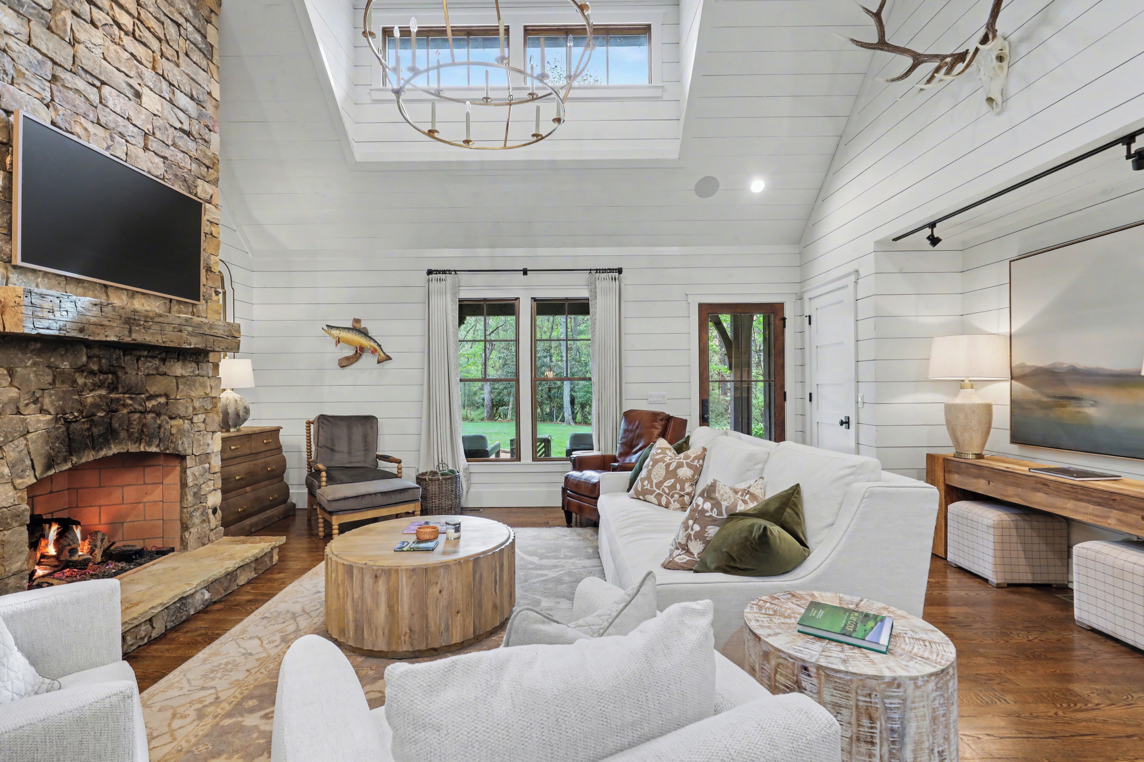 Luxury 4br 4ba Estate On 8 Acres In Cashiers, Nc - Cashiers, NC