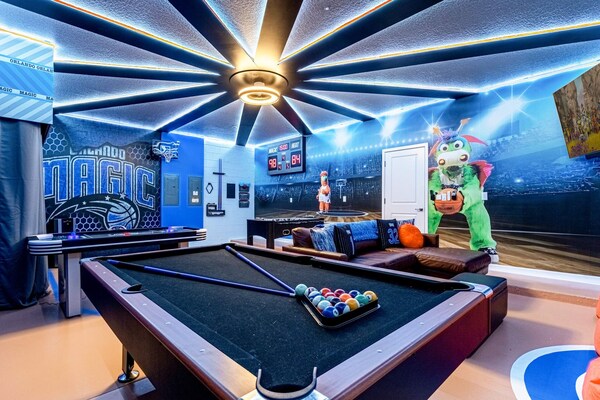 Upstay - Magic Mansion W Pool-spa-cinema-games - Kissimmee, FL