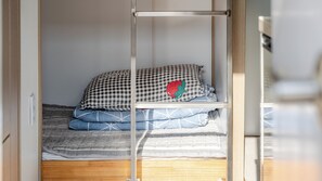 Quarto básico, 1 quarto (Caravan 3) | 1 quarto, Wi-Fi de cortesia