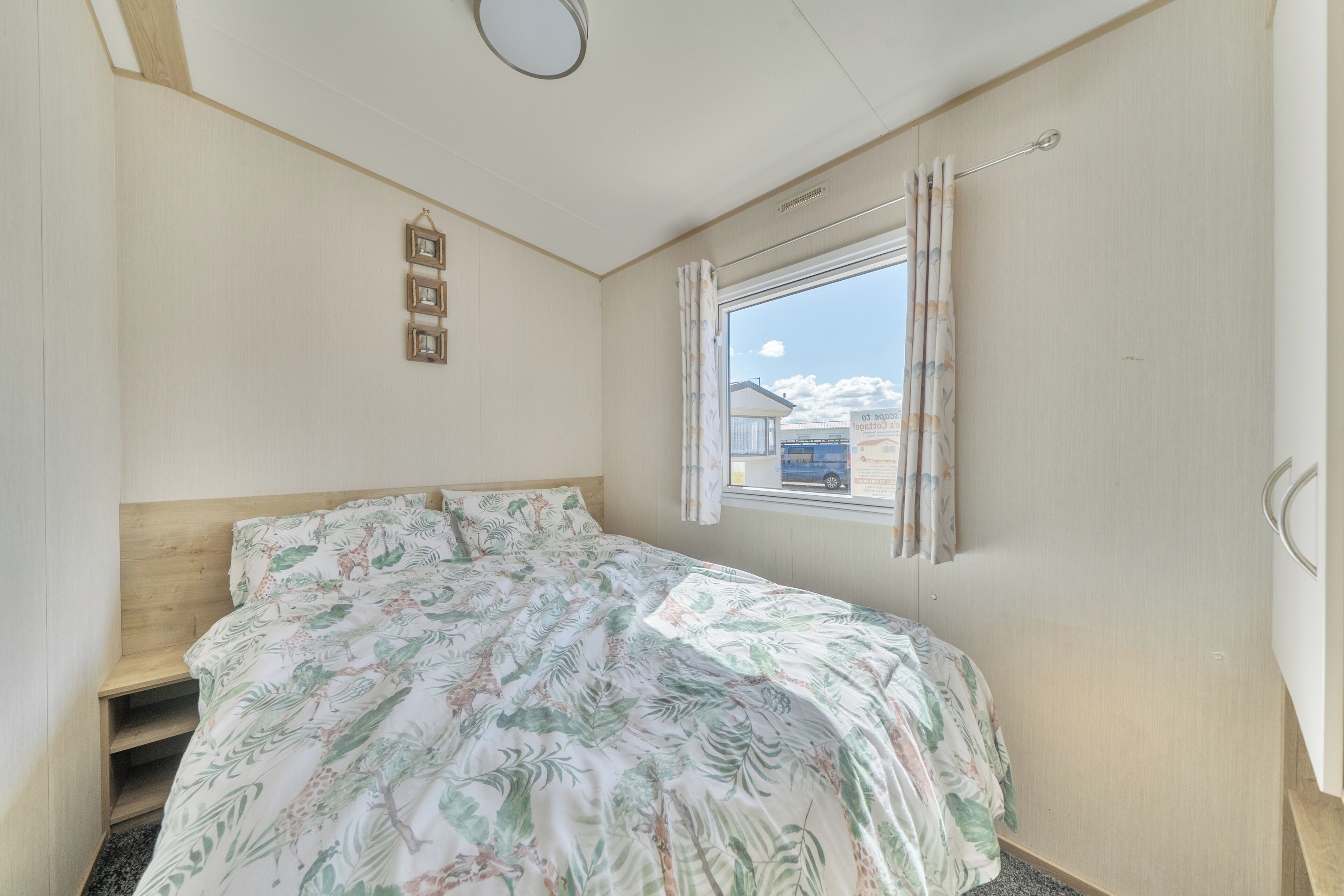 3 quartos, Wi-fi grátis, roupa de cama fornecida 