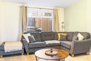 Casa, 1 quarto, varanda | Área de estar
