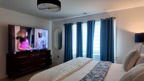 Casa, 4 quartos, pátio | Comodidade do quarto