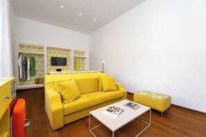 Suite Júnior | Cofre no quarto, secretária, cortinas/cortinados opacos, Wi-fi grátis 