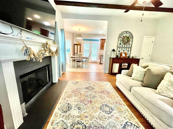 Tranquil Home In Cumming - Cumming, GA