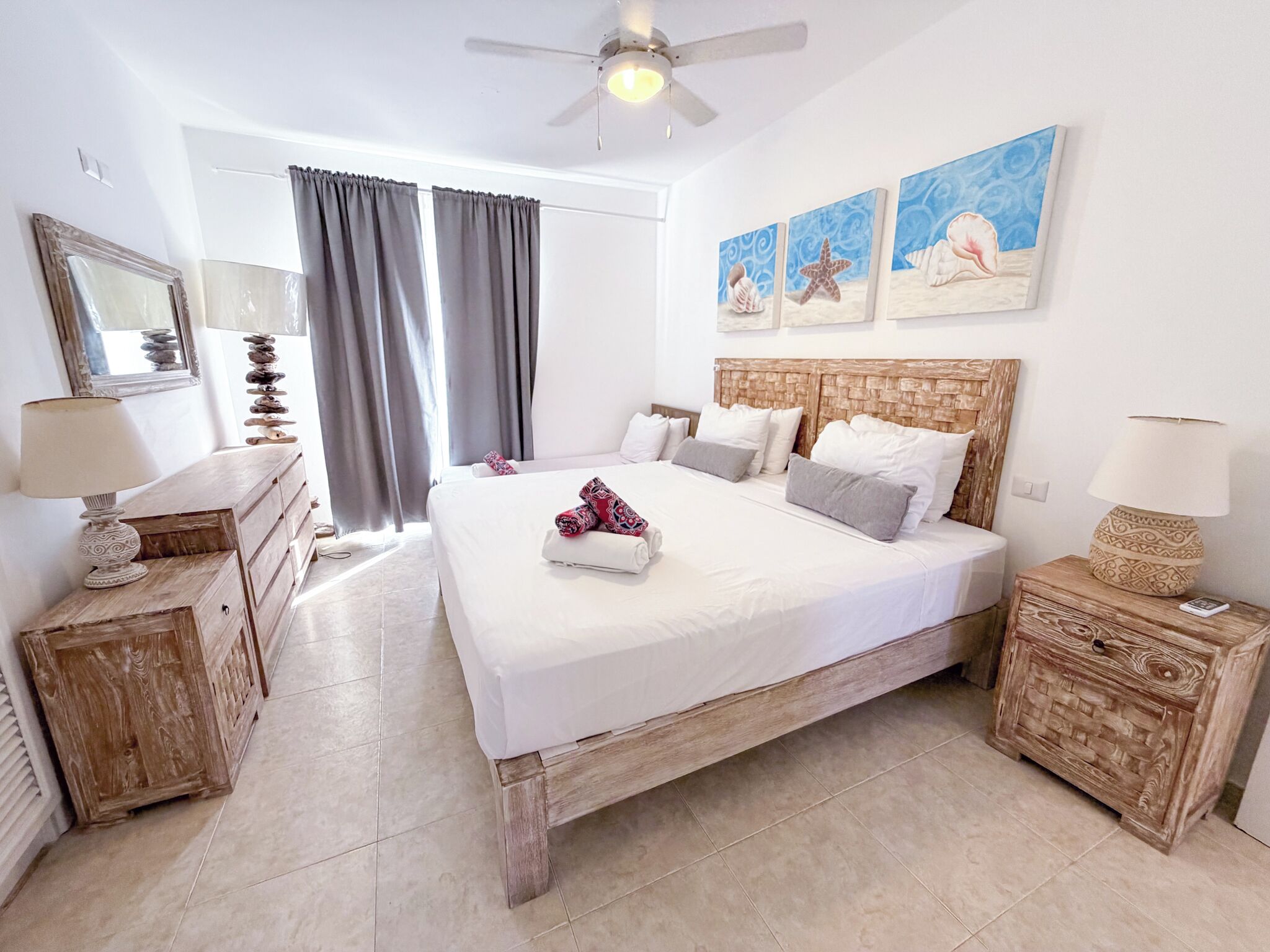 Apartamento Premier, terraço, vista para a piscina | Cofre no quarto, Wi-fi grátis 
