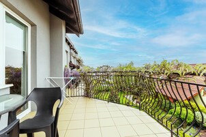 Quarto Duplo ou Twin, varanda, vista para o jardim | Terraço/pátio interior