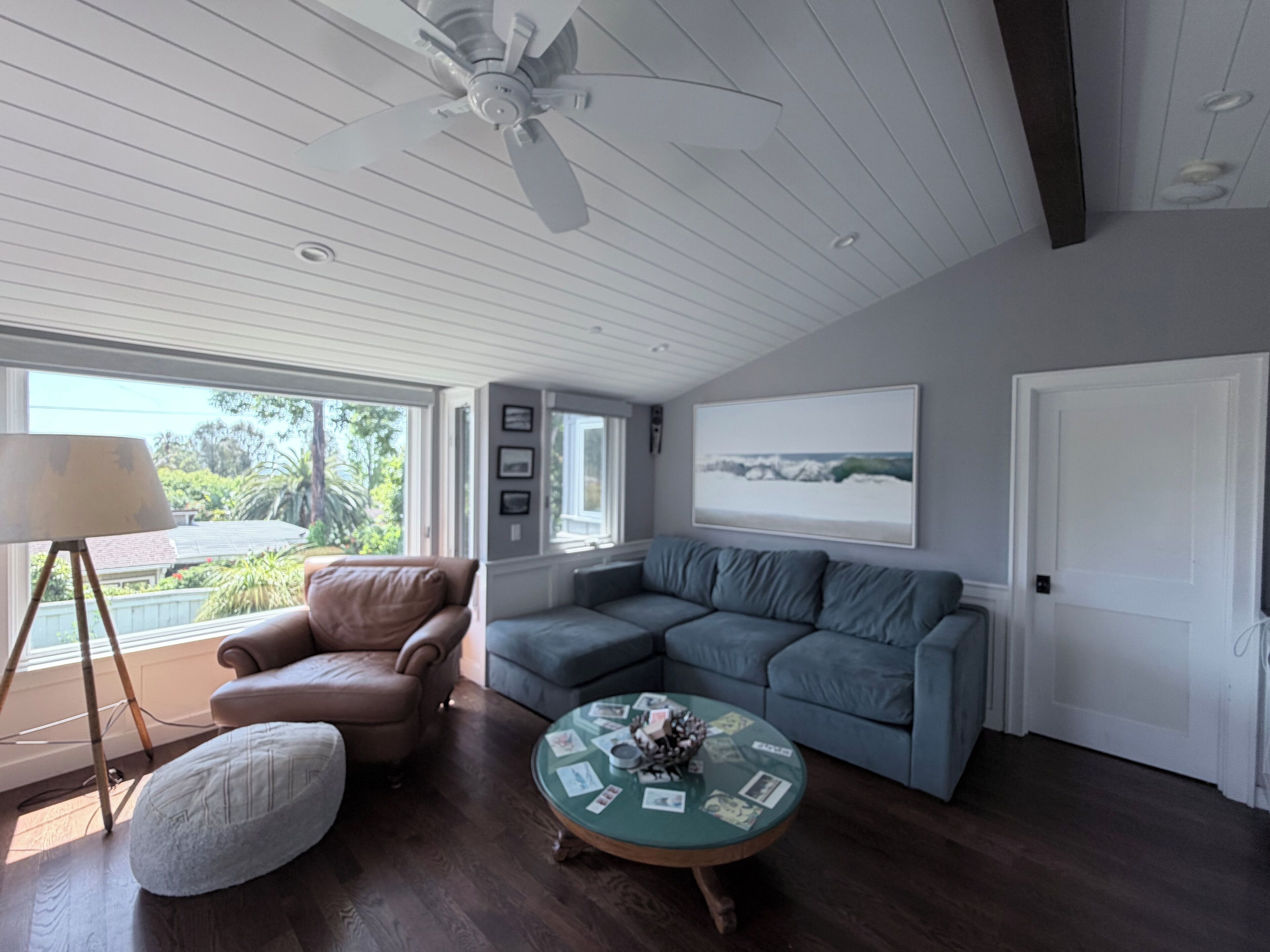 Gorgeous 2,500 Sf Beach House In Picturesque Woods Cove Area With Guest House - Laguna Beach, CA