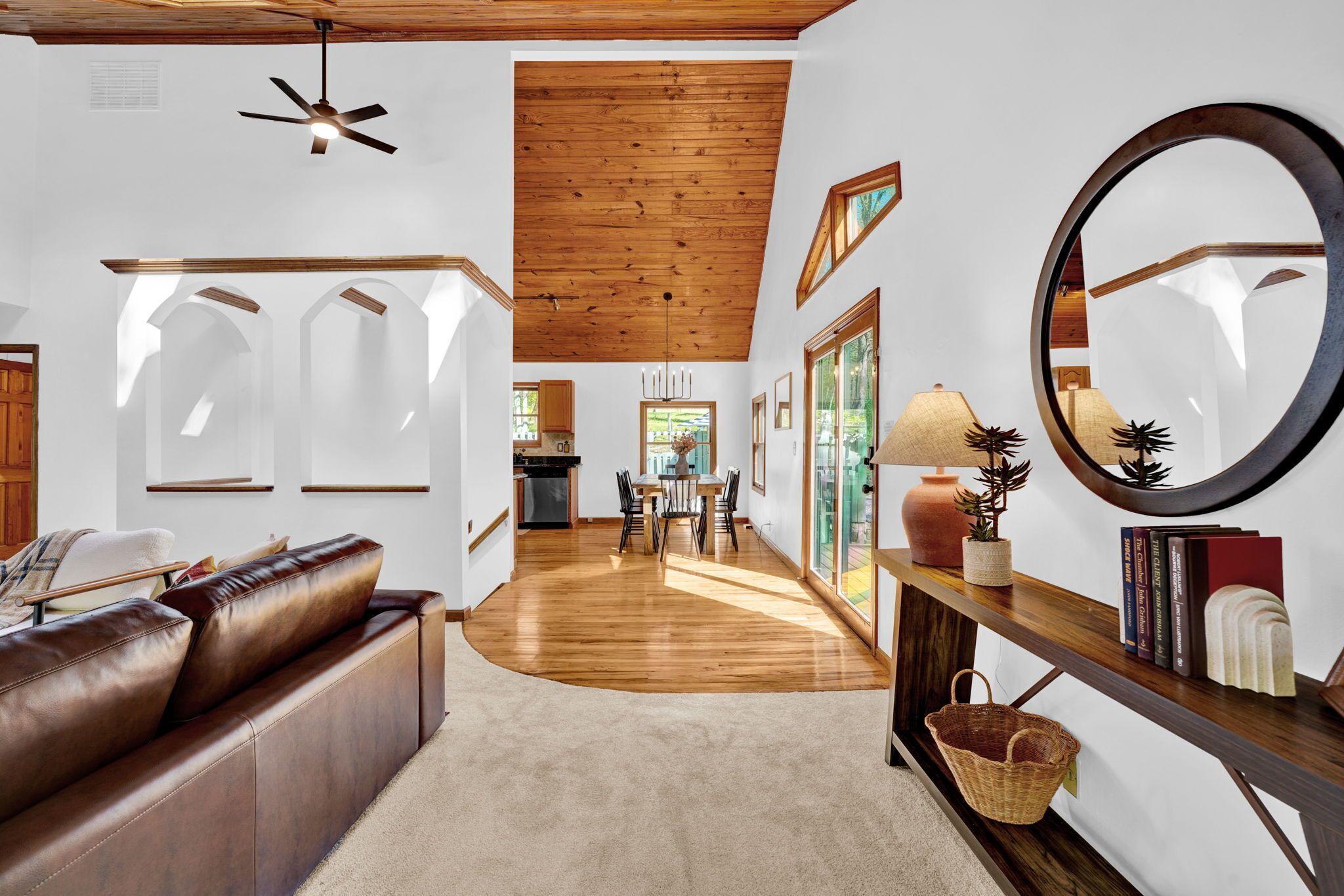 Pool - Hot Tub - Game Room - Theater - Fire Pit - Brown County, IN