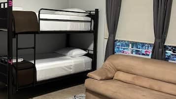 Dormitório Partilhado, em dormitório misto, Vista para a cidade