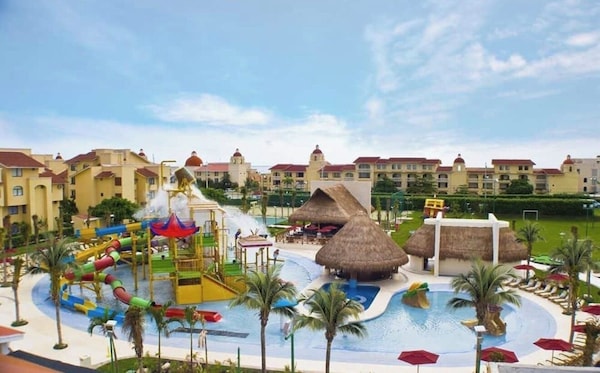 All Ritmo Vip- Rooms Only | Mandatory All-inclusive Paid At Resort. - Cancún