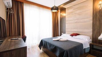 Apartamento Familiar, 2 quartos, varanda, vista para o pátio