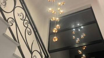 Apartamento Superior, 2 quartos, varanda, Vista para a cidade | Interior