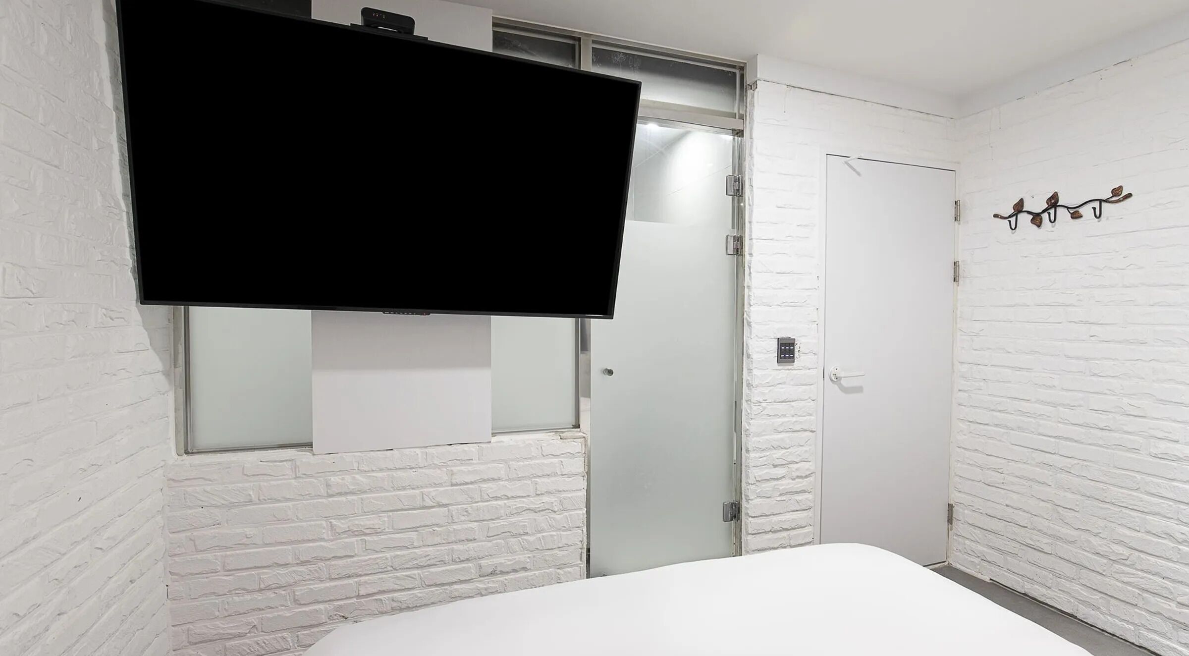 Quarto Duplo Standard, 1 cama king-size, Vista para a cidade | Secretária, secretária adequada para computadores portáteis 