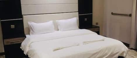 Cortinas/cortinados opacos, quartos insonorizados