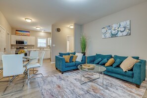 Casa (2 Bedrooms) | Interior