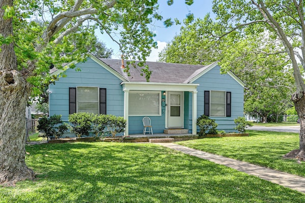 Port Arthur Homebase: Work, Dine & Play! - Port Arthur, TX
