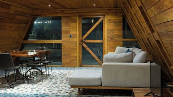 Cabana de Madeira Comfort, vista para o jardim | Interior