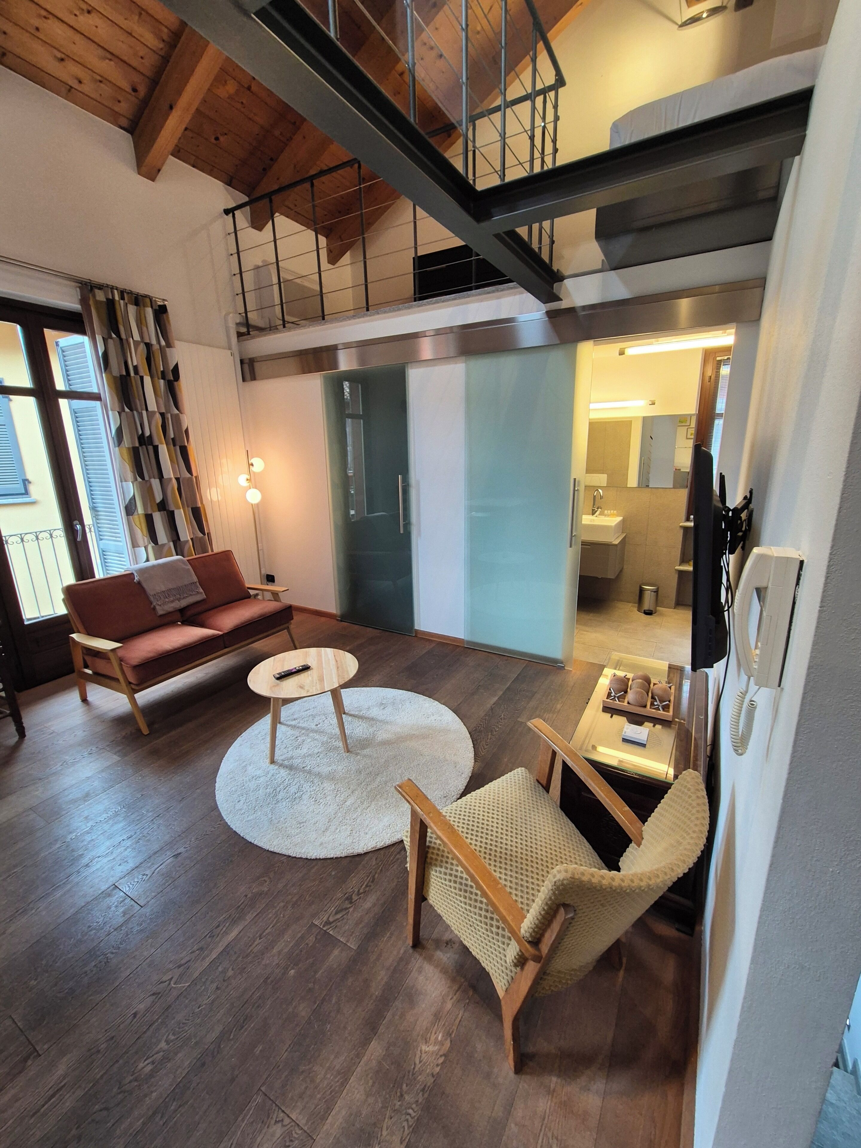 Urban Loft Duomo - One Bedroom Apartment, Sleeps 2 - Alba