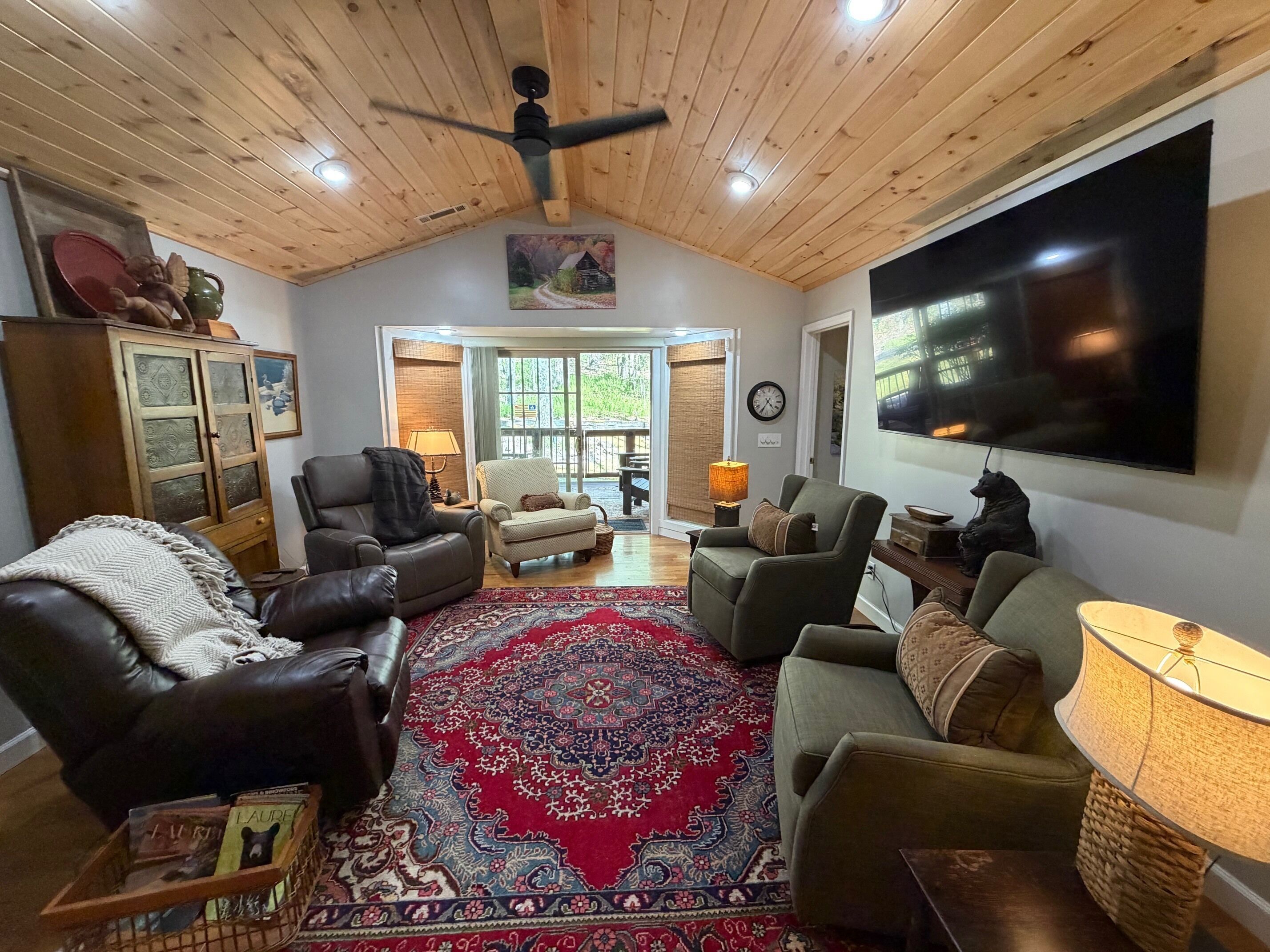 Your Home Away From Home--spacious Escape In The Mountains - Highlands, NC