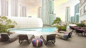 Quarto, 1 quarto, acessível, piscina particular | Terraço/pátio