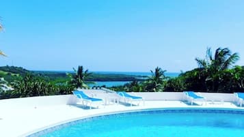 Vila, 2 quartos, vista para o jardim | Piscina | Piscina externa