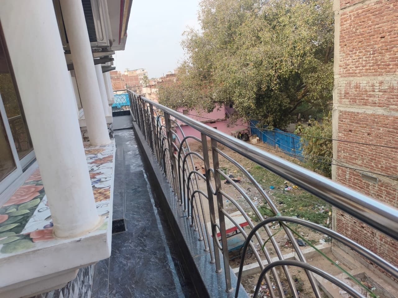 Quarto casal conforto, 2 camas de solteiro, sacada, vista para a cidade | Área da propriedade