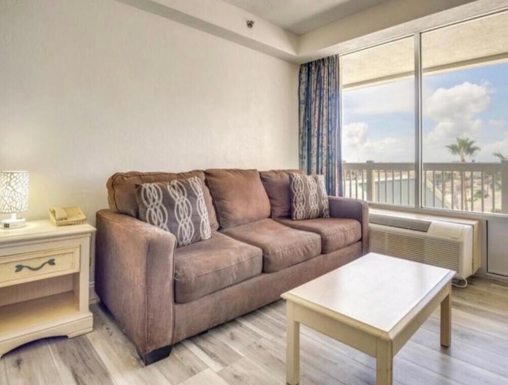 Daytona Beach Oceanfront Apartment For Rent - Daytona Beach, FL
