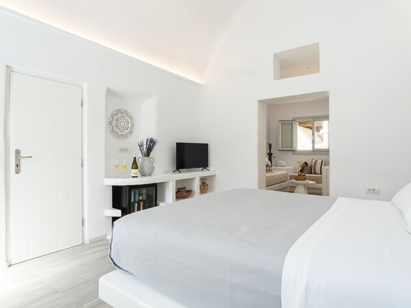 Santorinico Villas - Santorini