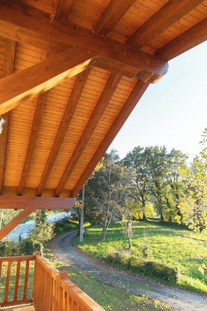 Casa, vista para o jardim | Terrenos do alojamento