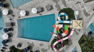 15 piscinas exteriores