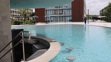 15 piscinas exteriores