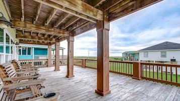 Casa, 4 quartos | Terraço/pátio interior