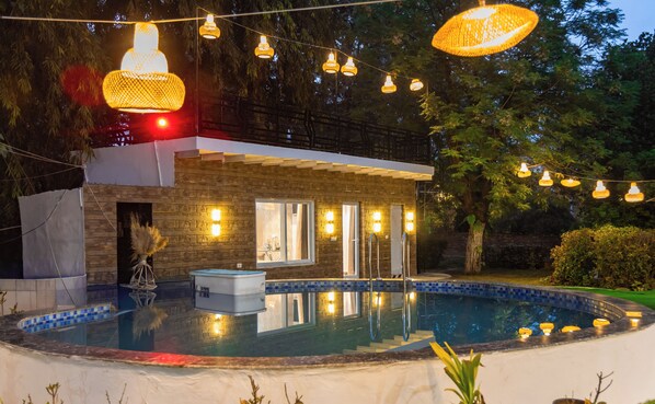 Pool - ELIVAAS Crystal Farms 3BHK with Pvt Pool (New Delhi)