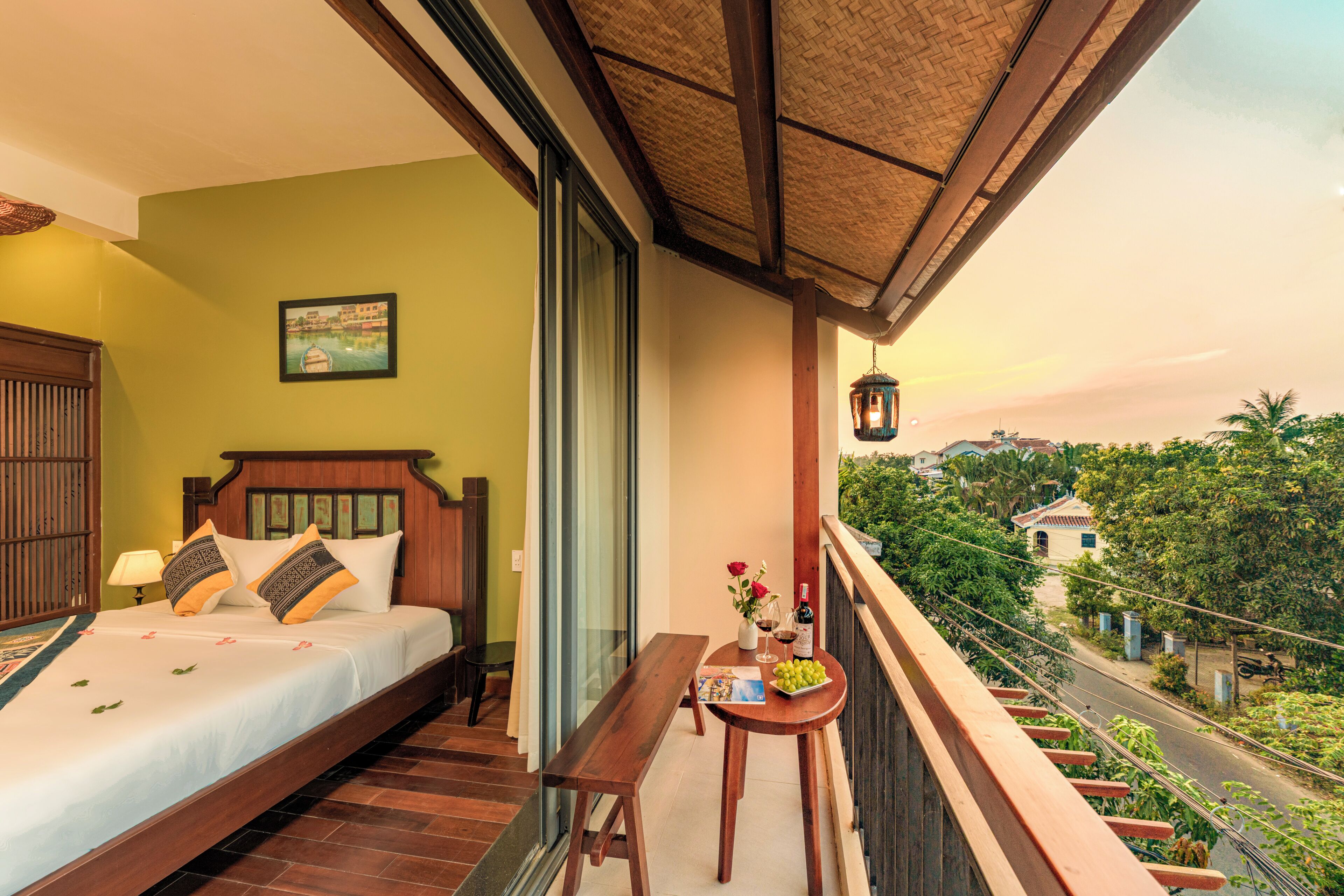 Quarto Duplo Deluxe, varanda, Vista para a cidade | Wi-fi grátis 