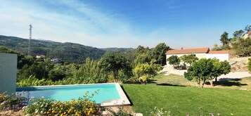 Casa, 3 quartos, pátio | Piscina