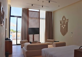Quarto luxo, vista para a piscina | Wi-Fi de cortesia