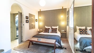Quarto casal luxo | Cofres nos quartos, Wi-Fi de cortesia