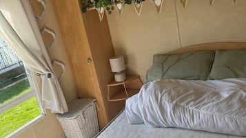 2 quartos, Wi-fi grátis, roupa de cama fornecida