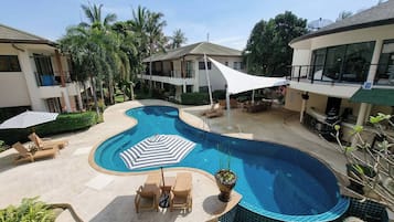 Piscina exterior